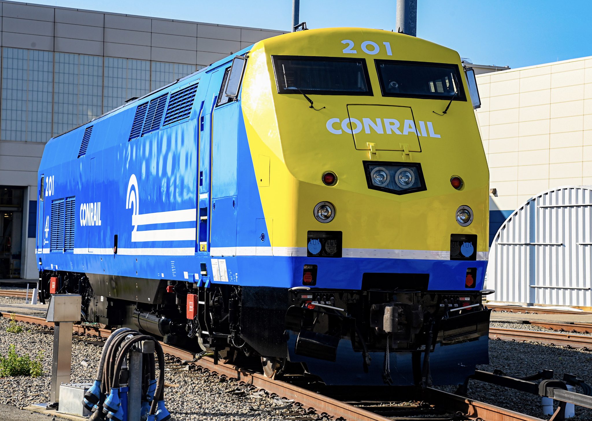 Metro-North Railroad Debuts Fourth Wrapped Locomotive from Heritage ...