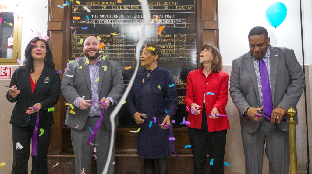 TransLink Launches R6 RapidBus Service | Passenger Transport