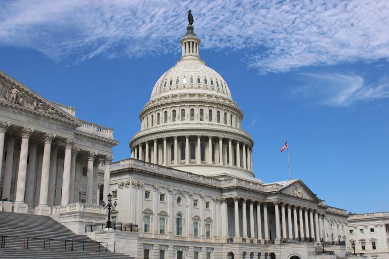 Sen. Lee Introduces Safe Transit Accountability Act | Passenger Transport