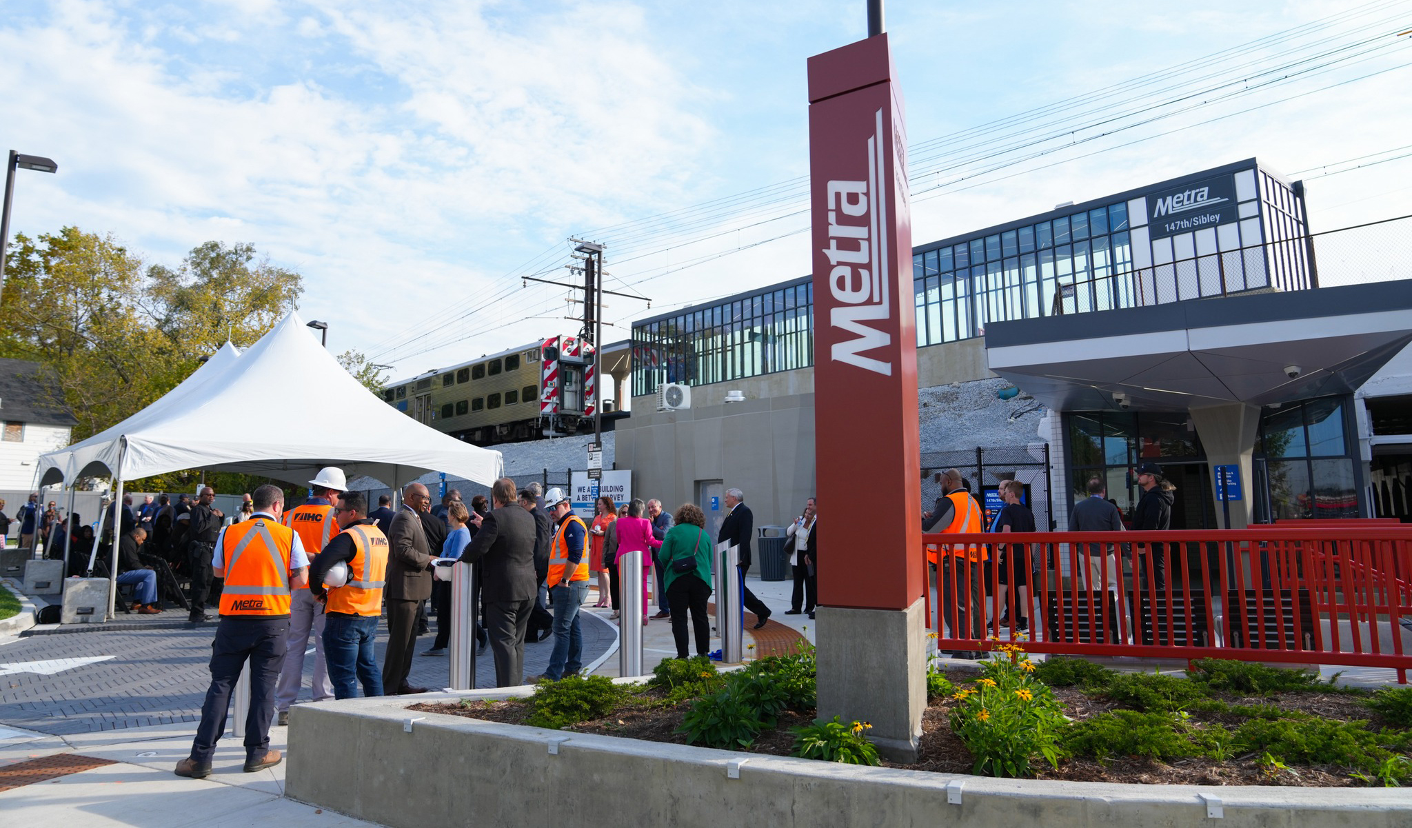 New Metra 147th Street/Sibley Boulevard Station Improves Accessibility ...