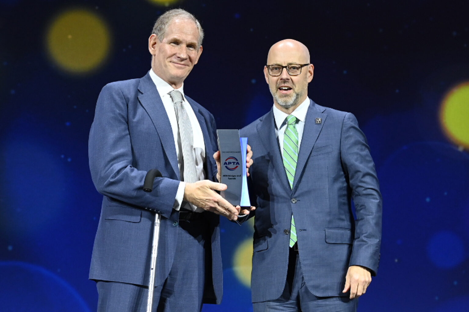 APTA Honors 2025 Awards, Hall of Fame Winners at TRANSform | Passenger ...