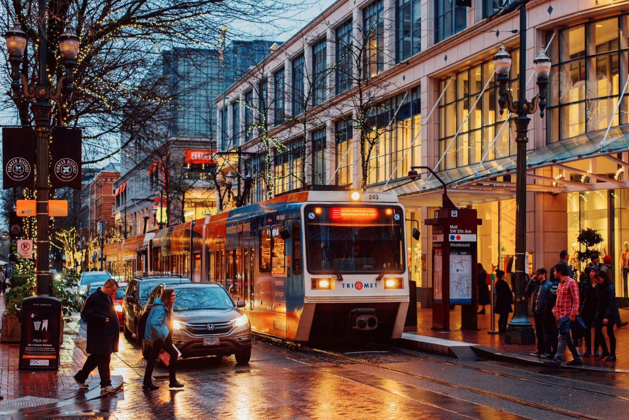 Modernizing Light Rail Vehicle Procurement Standards | Passenger Transport